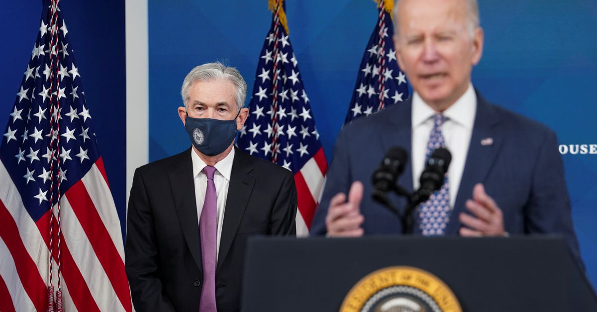 Stock futures hover after S&P 500 record - Fox Business - UNI fm 102.7